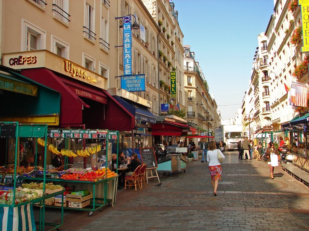 The 7th arrondissement of Paris: a life of luxury in this stately ...
